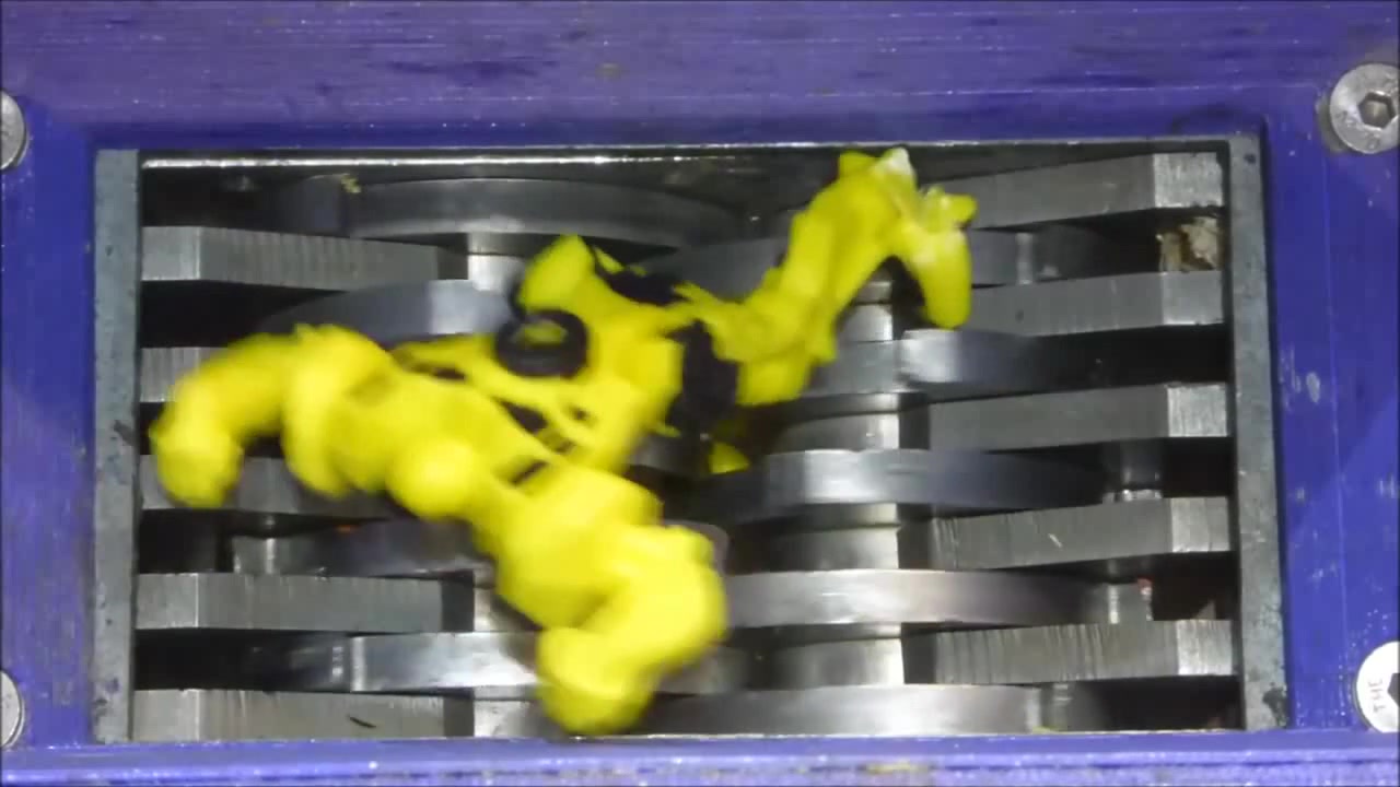 FilaMaker shredding some toys. - Coub