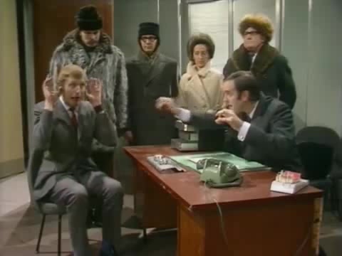 Monty Python's flying circus - Interview and salesman - Coub