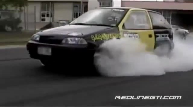 Suzuki Swift smokey burnout with late 90s Hungarian music - Coub
