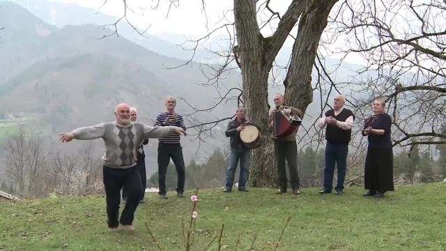 Old Georgian Men Vibing to Ievan Polkka ft. Bilal Göregen (Club Mix) - Coub