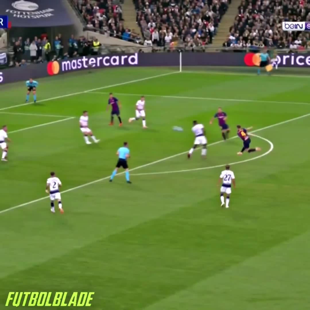 Rakitic’s Volley 🆚 Tottenham - Coub