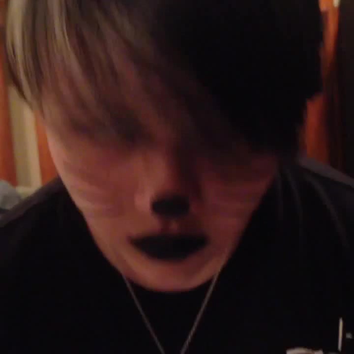 That laugh tho we were just messin around w/ my makeup - Coub - The ...