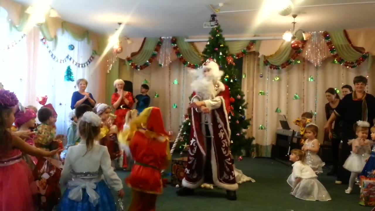 Dancing Ded Moroz. - Coub