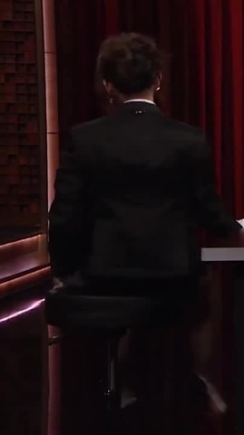 Jenna Ortega Legs on The Tonight Show - Coub