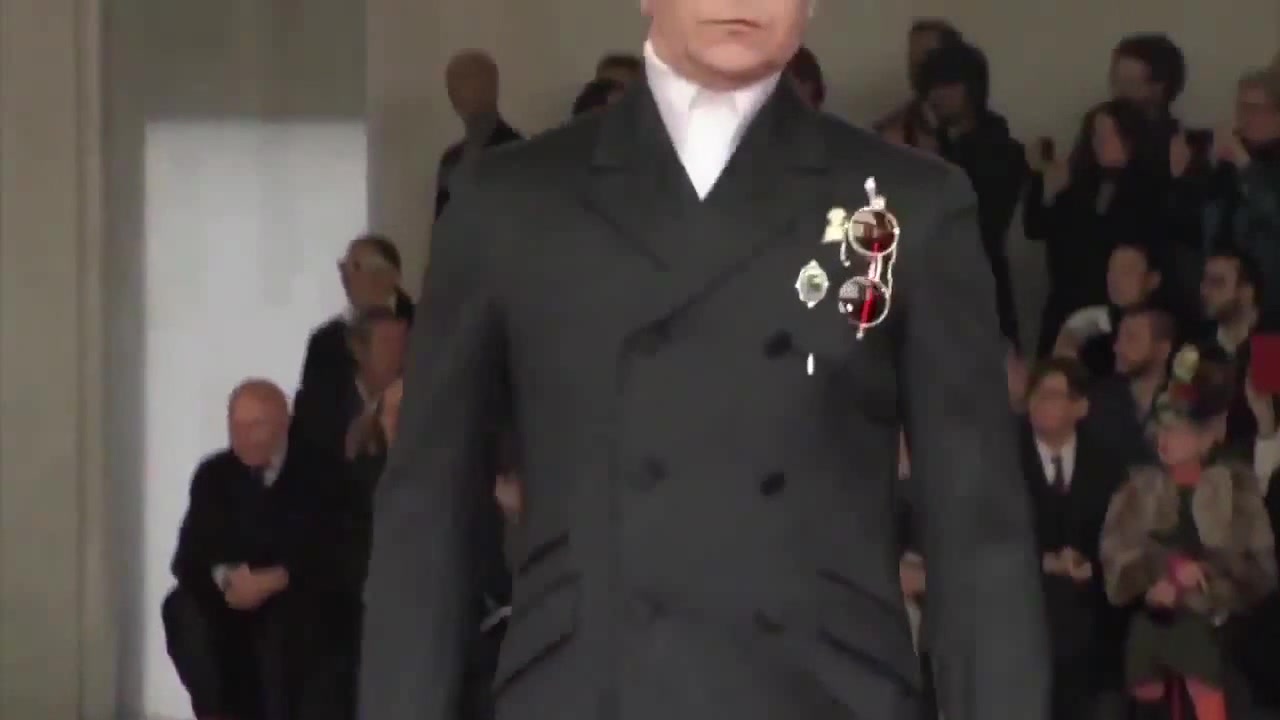 Gary Oldman, Tim Roth, Willem Dafoe and Adrien Brody... on the Prada catwalk! - Coub - The ...