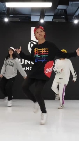 Unlimited hip-hop routine #litefeet #groovedealers - Coub