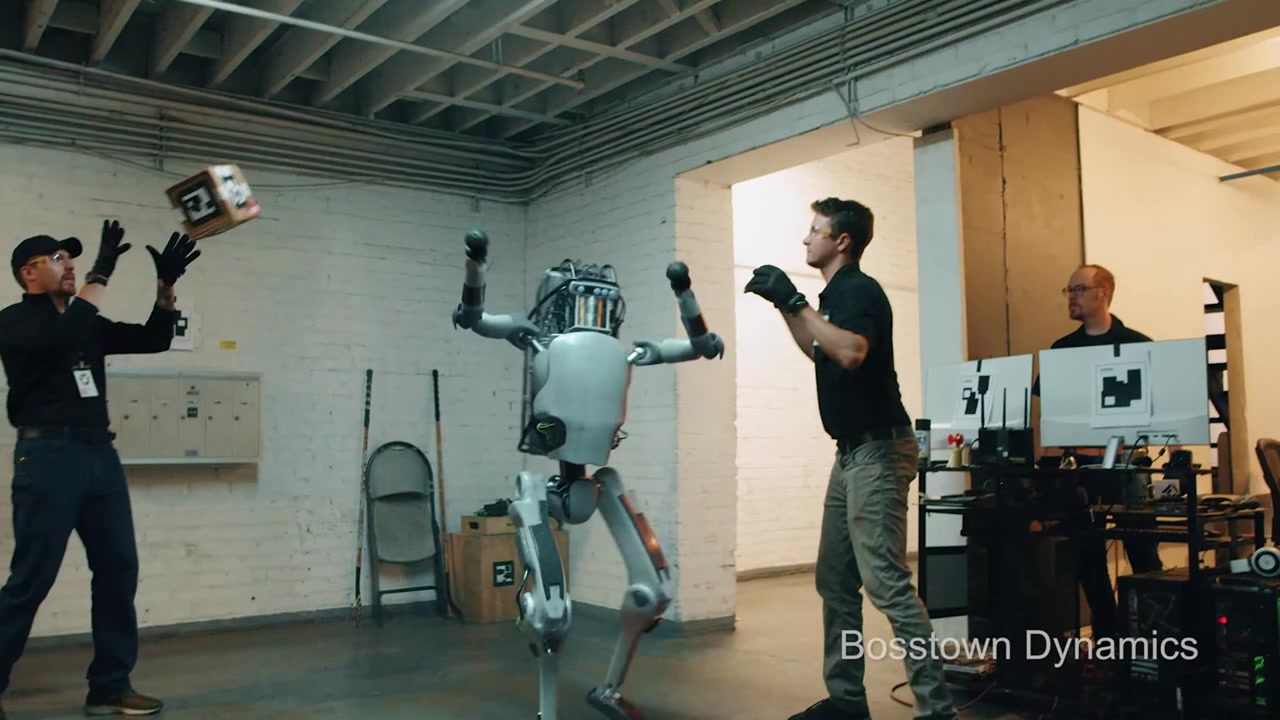 Boston Dynamics: New Robots Now Fight Back - Coub